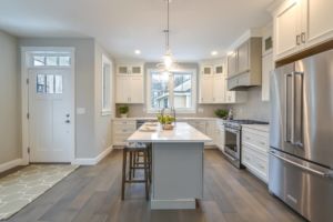 How to Accent a Neutral Color Scheme with Pops of Color